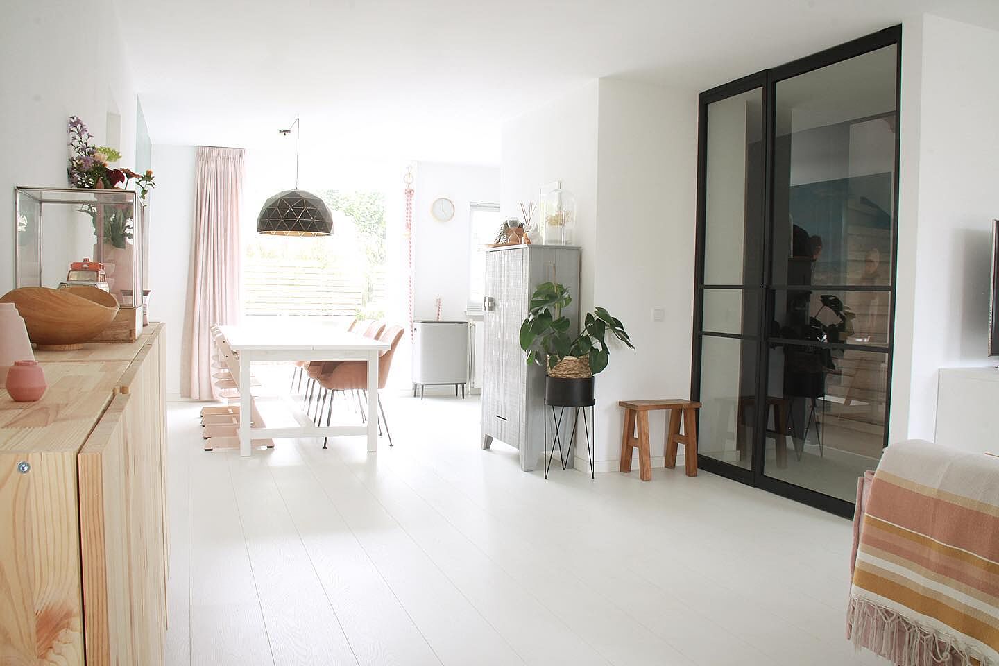 Lucide lighting - Illuminates your world.