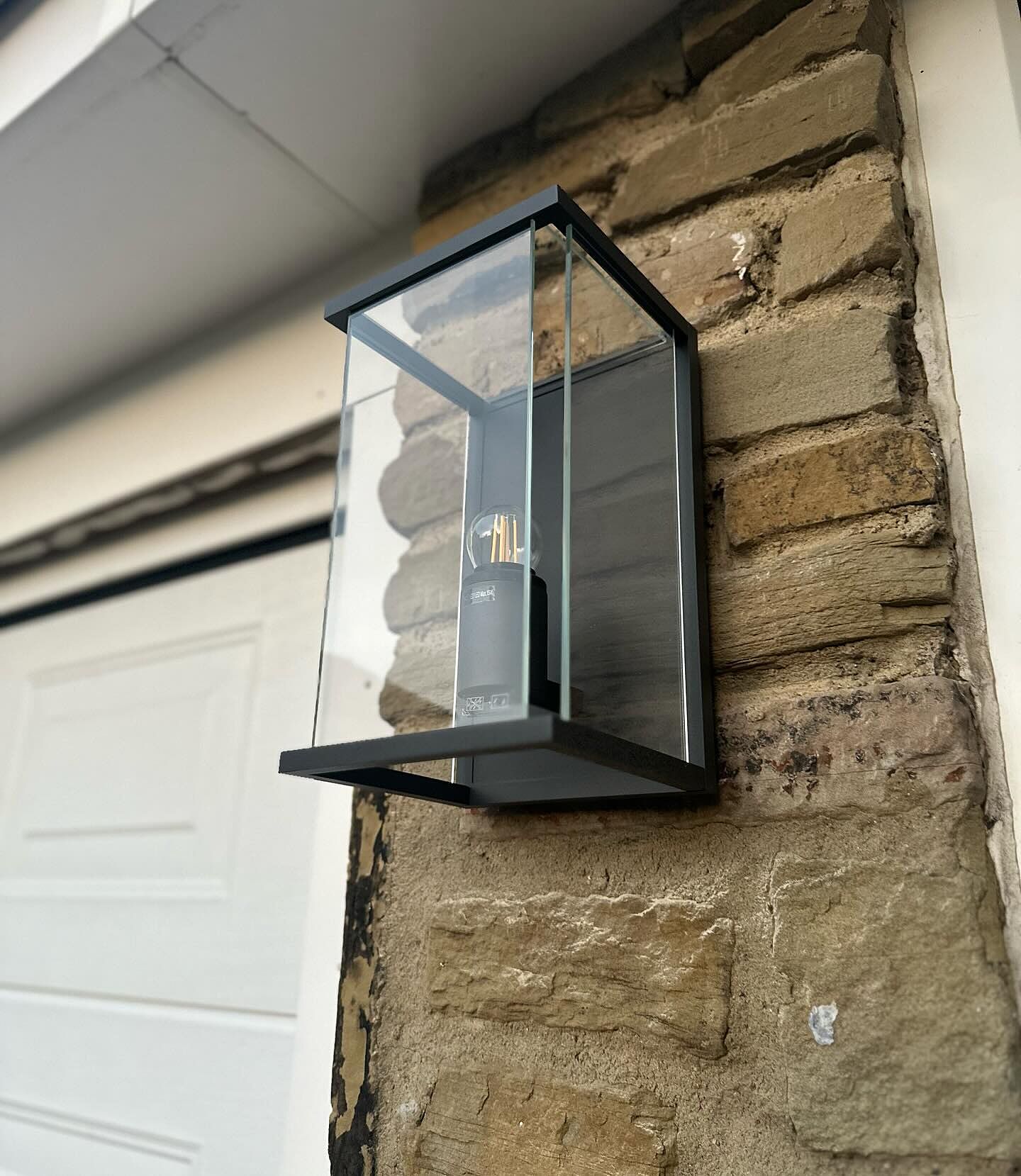 Lucide lighting - Illuminates your world.